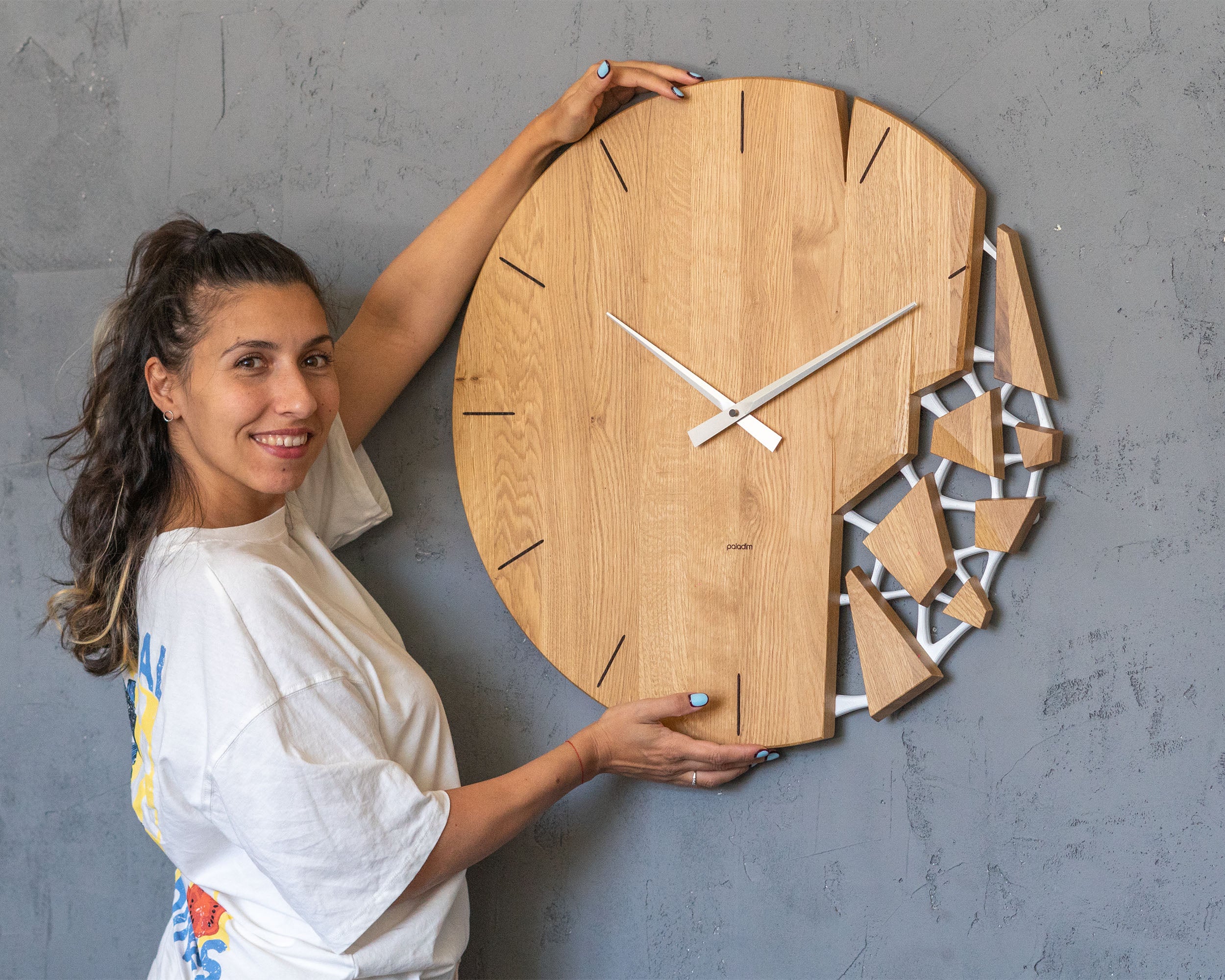VREME 2.0 Oversized 60cm Wall Clock – Paladim Studio