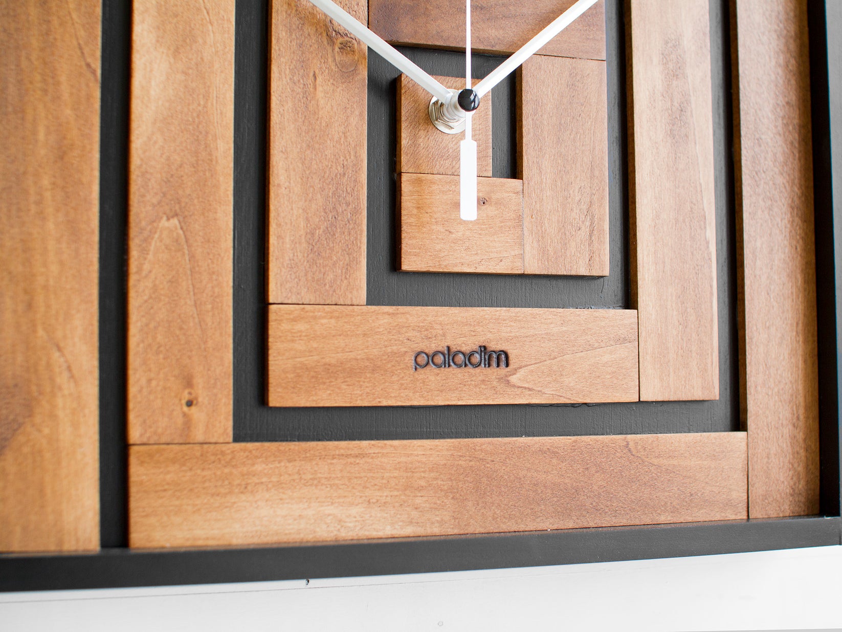 IGRA wall clock – Paladim Studio
