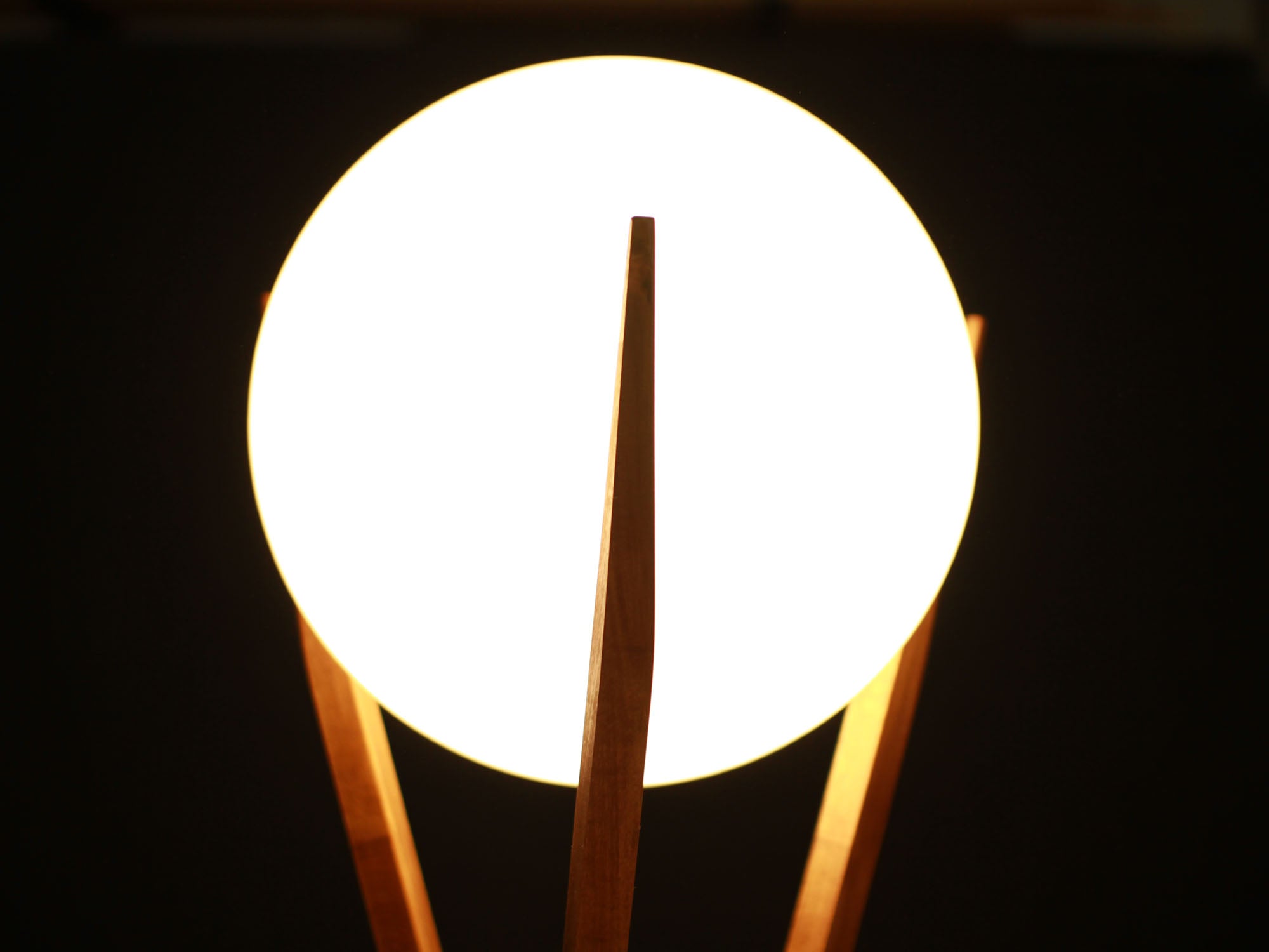 OKO tripod floor lamp – Paladim Studio